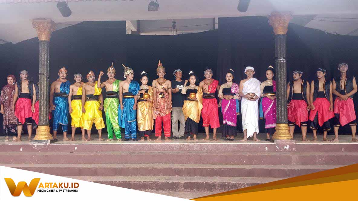 Drama Kolosal Kisah Ronggolawe Ramaikan Festival Kota Lama Tuban di ...